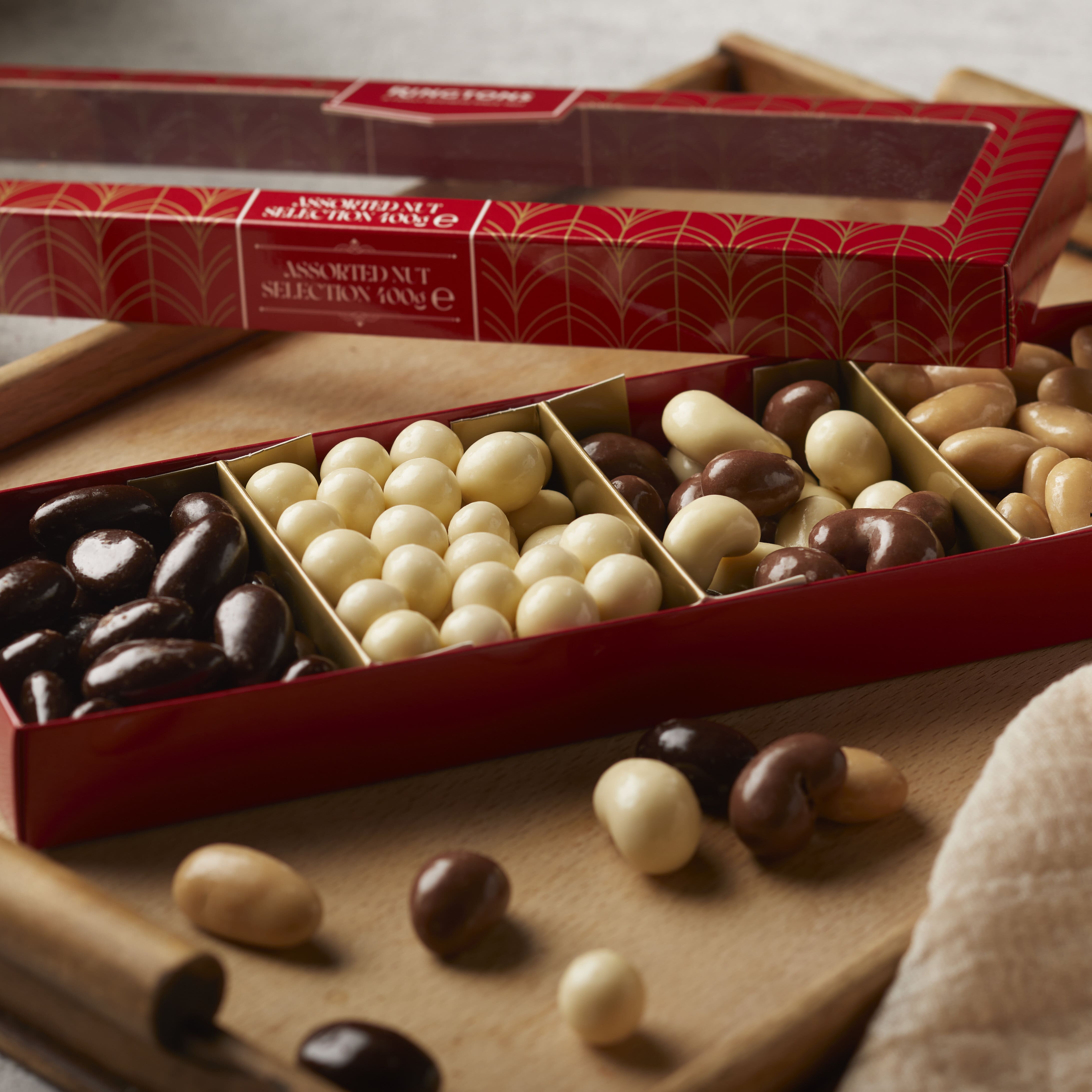 Buy Luxury Biscuits and Cakes Online | Cakes and Biscuits | Ringtons